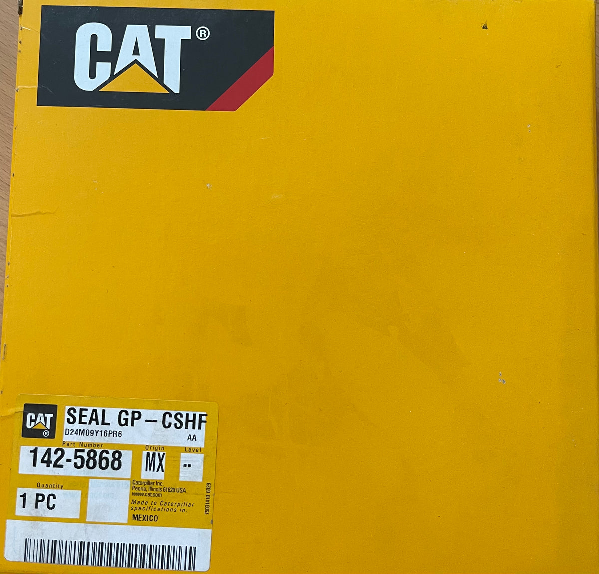 New Caterpillar Seal crankshaft rear 142-5868 (1425868, 319-0785, 3190 ...